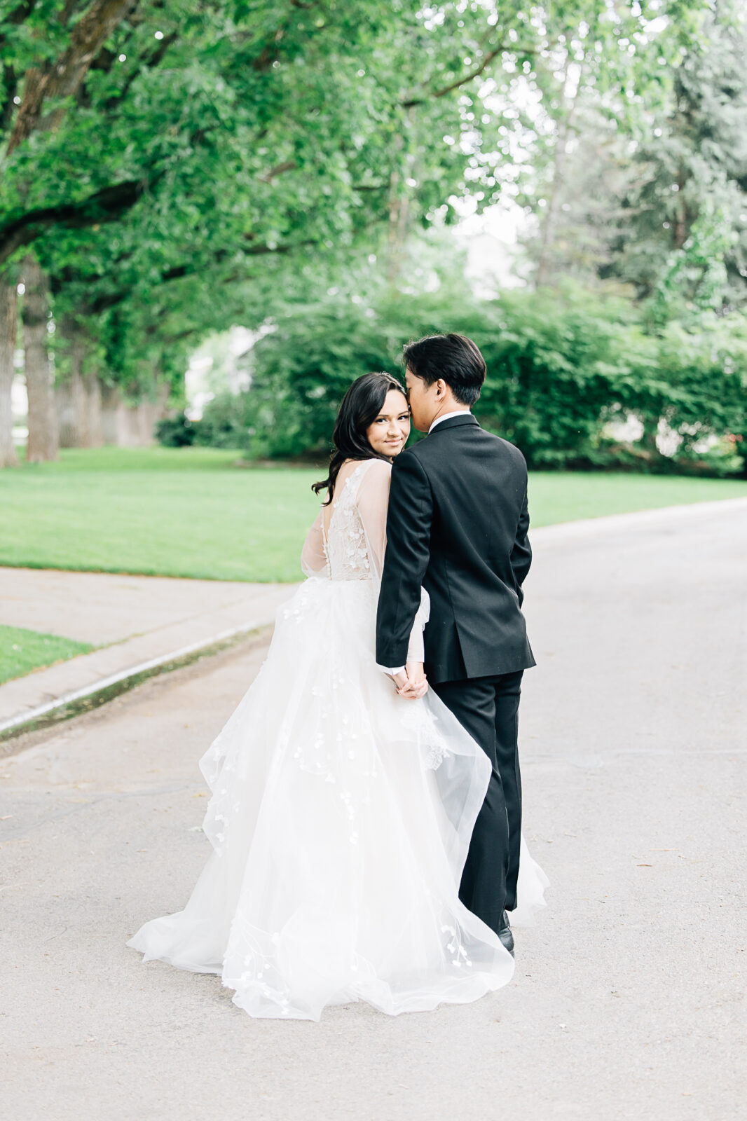Colorful Backyard Wedding for Delaney & Kyu - https://kaileematsumura.com