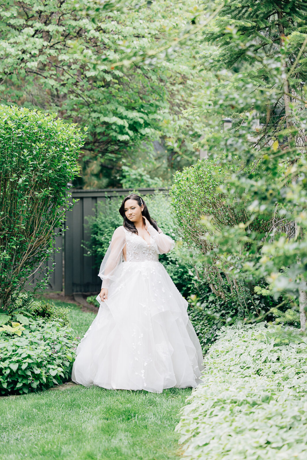 Colorful Backyard Wedding for Delaney & Kyu - https://kaileematsumura.com