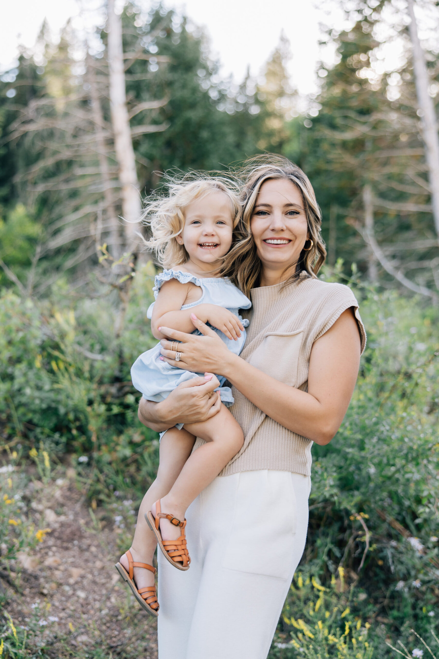 Fave Poses for Littles - https://kaileematsumura.com